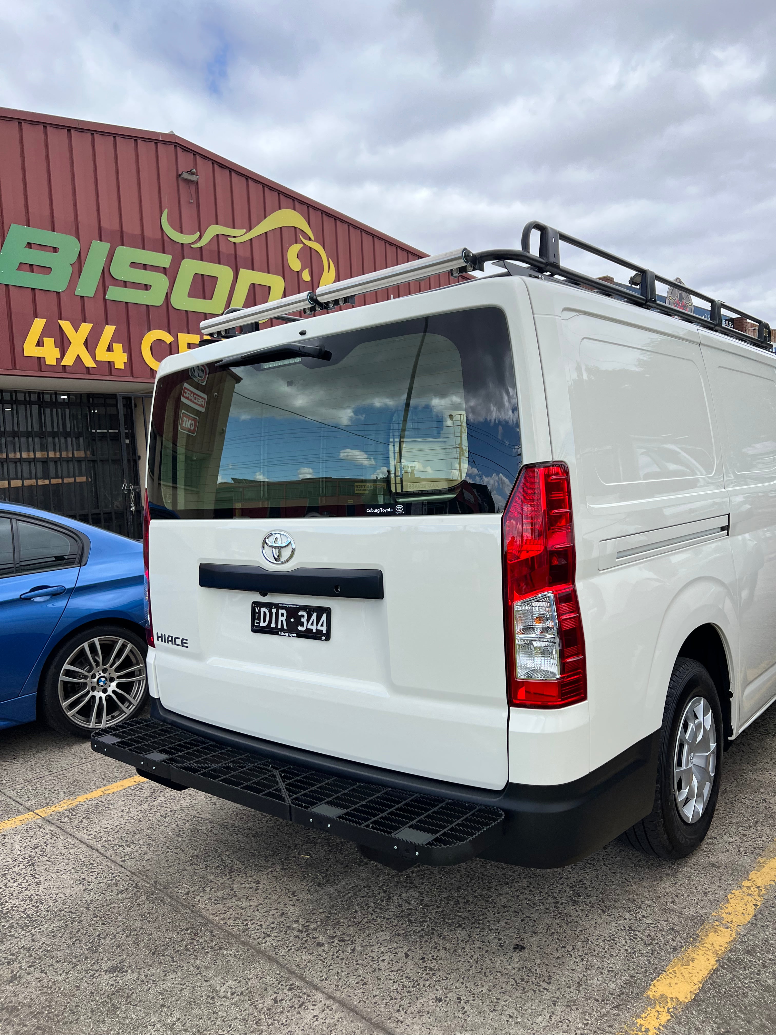 BISON 4X4 STEEL TRADESMAN ROOF RACK FOR TOYOTA HIACE COMMUTER 2019+